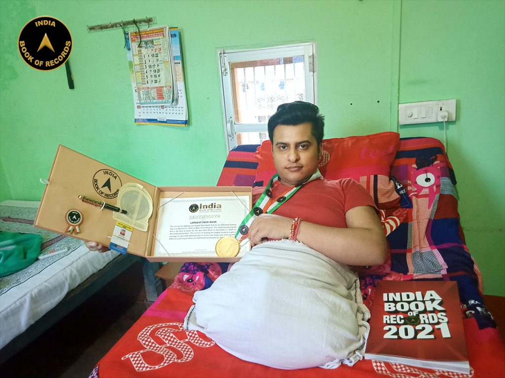 Largest face mask - India Book of Records