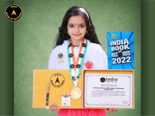 Bharatanatyam dance mudras performed in least time - India Book of Records