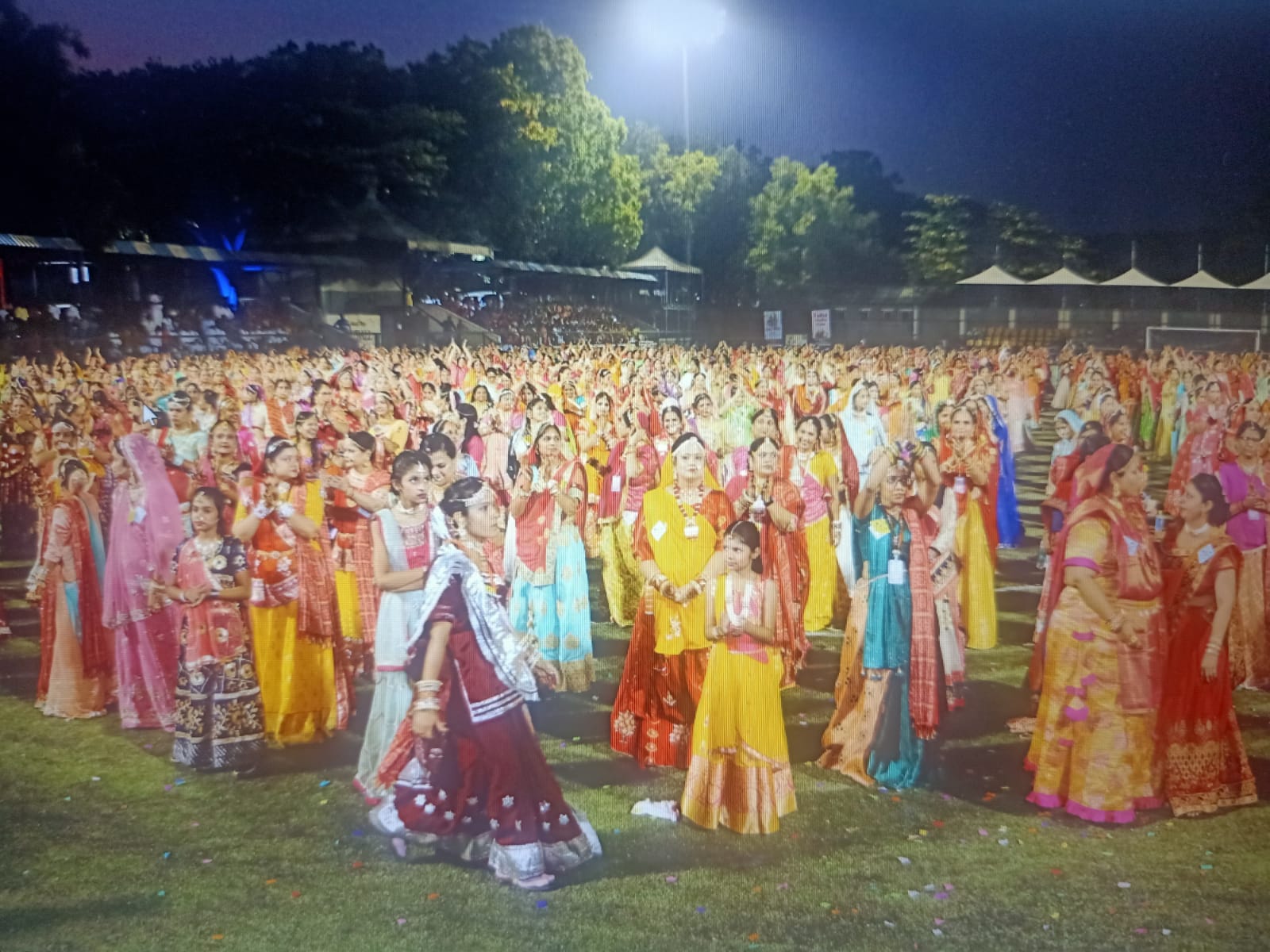 Massive relay of ghoomar folk dance - India Book of Records