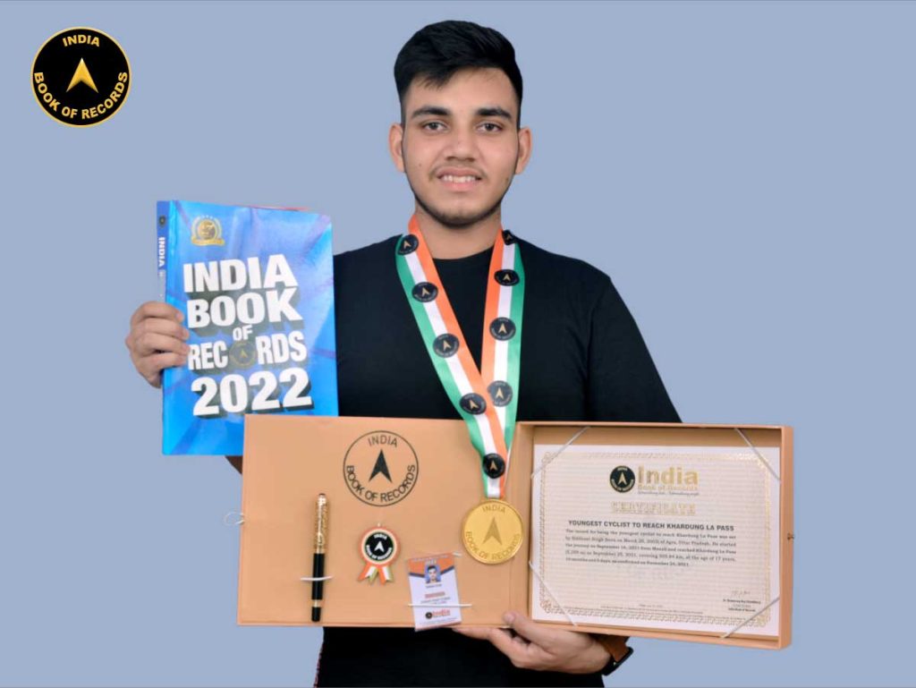 Youngest cyclist to reach Khardung La Pass - India Book of Records
