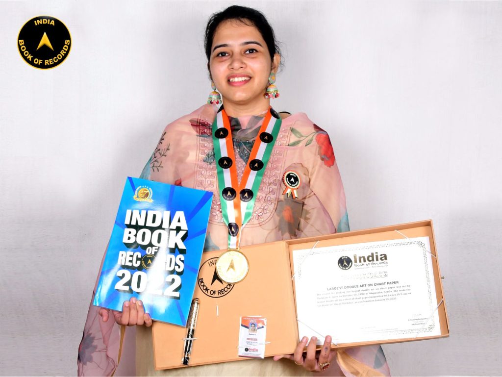 Largest doodle art on chart paper - India Book of Records