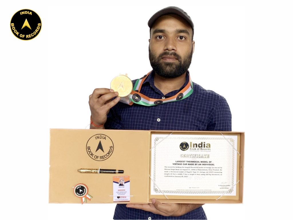 Largest thermocol model of vintage car made by an individual - India ...