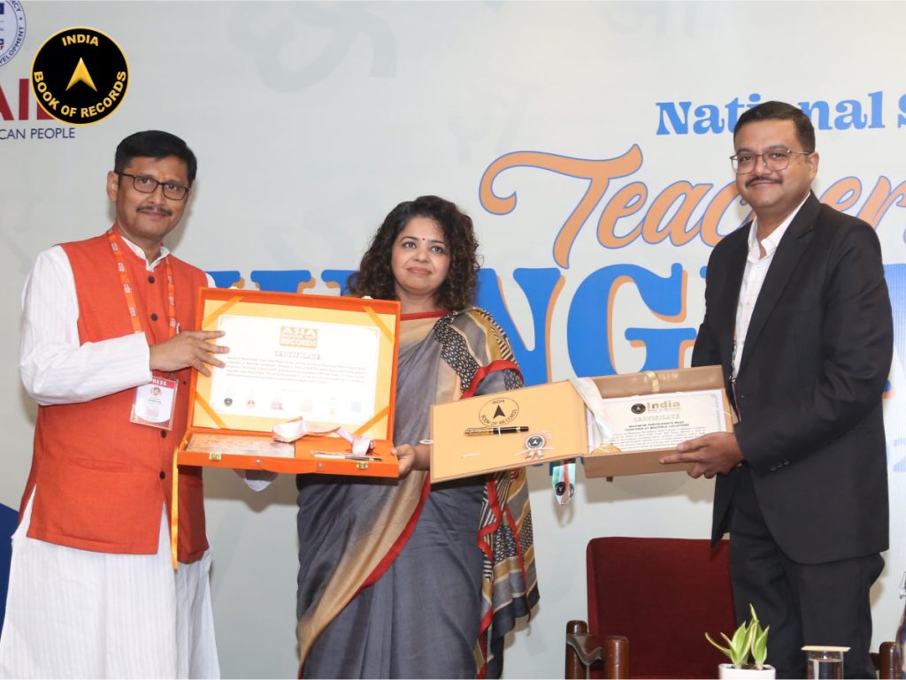 Maximum participants read together at multiple locations - India Book ...
