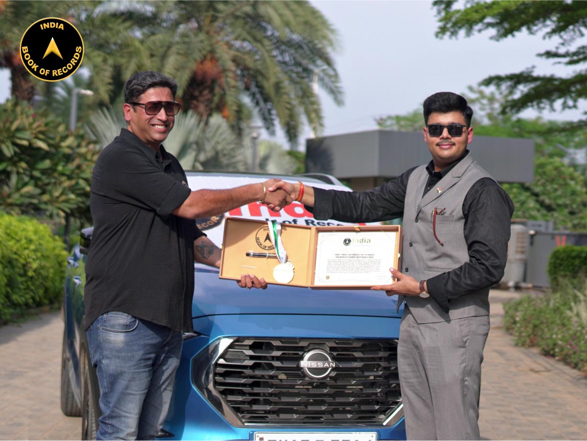 First 1000cc (Automatic) SUV to Reach the World's Highest Motorable ...