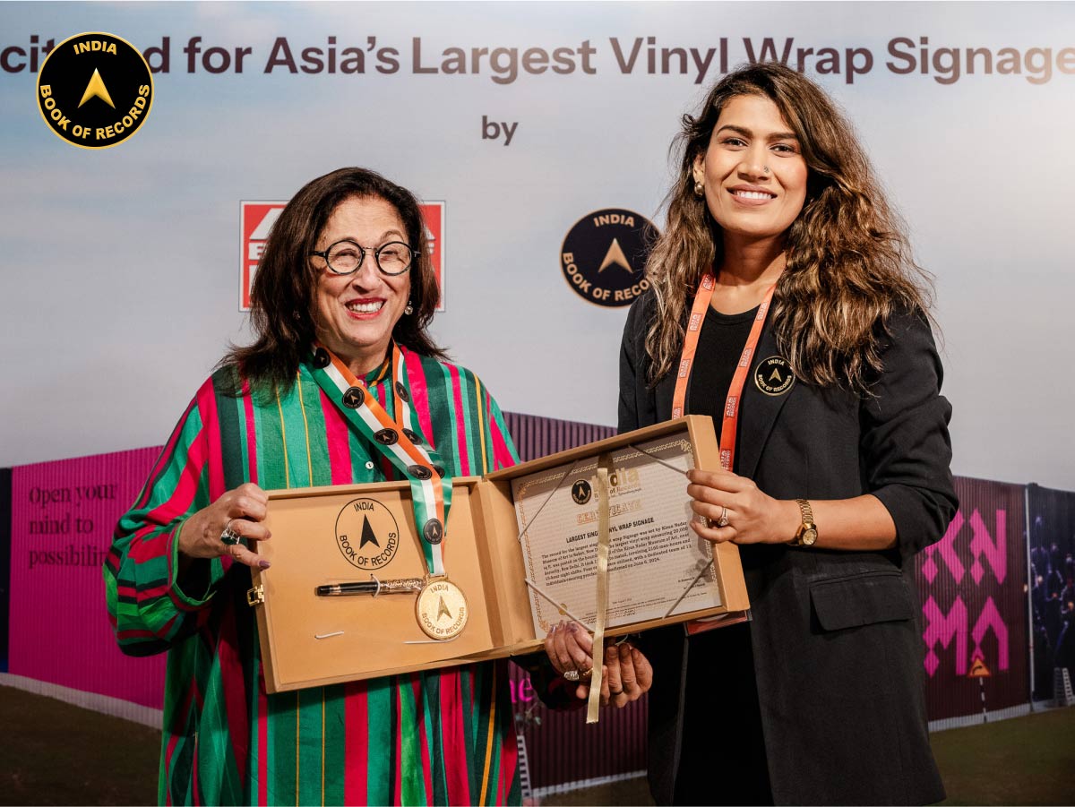 Largest Single Vinyl Wrap Signage - India Book of Records